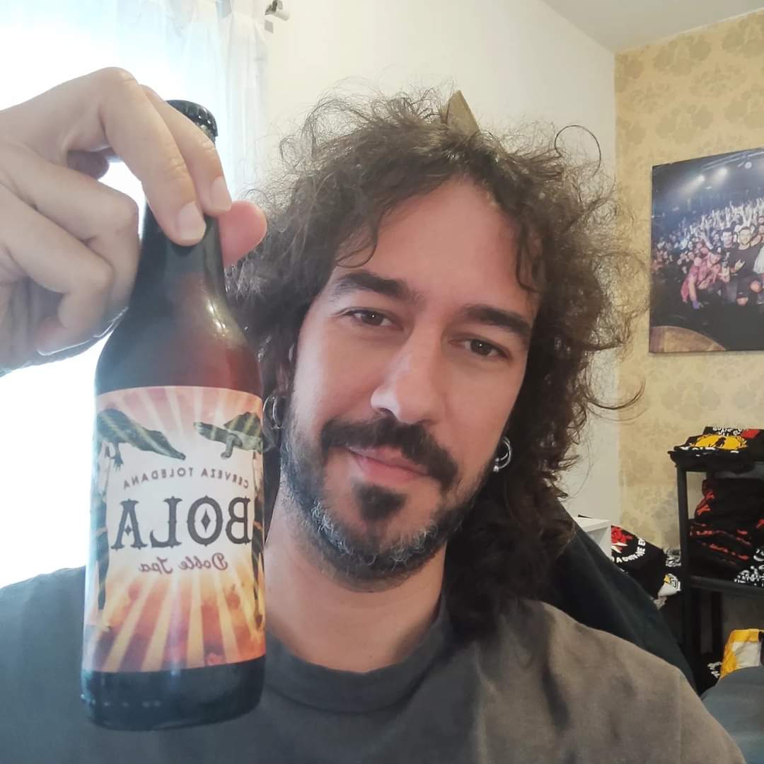 PONCHO K CELEBRA QUE HA AGOTADO ENTRAS EN CIUDAD REAL - Diario de un ...